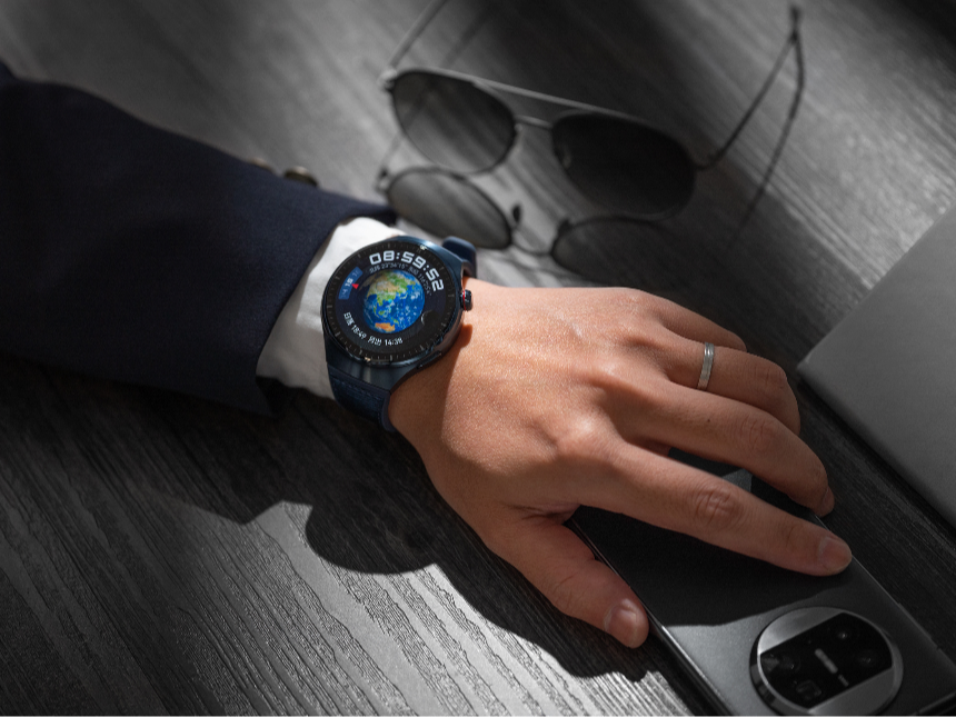 华为WATCH 4 Pro 蔚蓝地球_ShouziVision-站酷ZCOOL