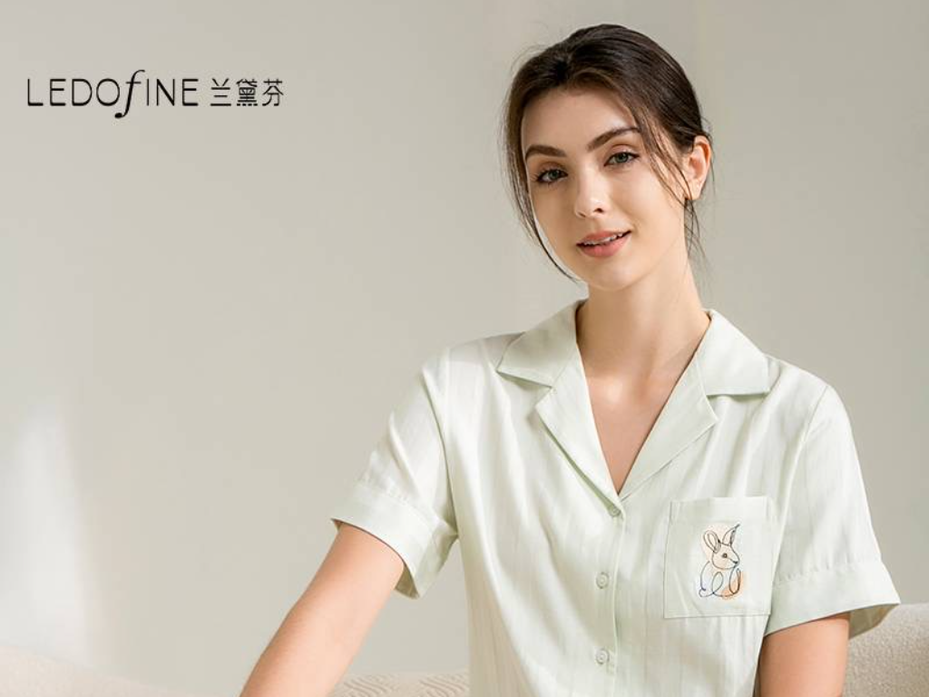 月子服拍摄 外模拍摄 家居服模特拍摄 商业摄影_优思外模经纪kim-站酷ZCOOL