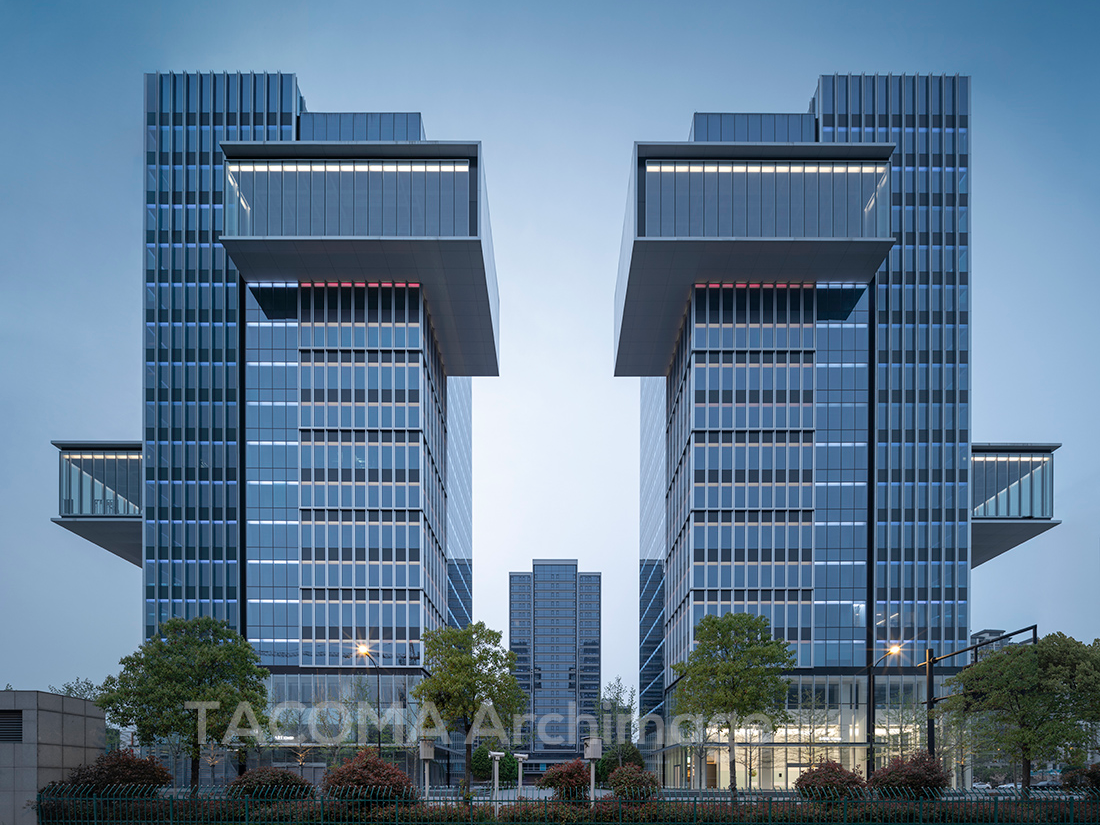 英蓝中心 / 材料与形式的叠加_TACOMA建筑摄影-站酷ZCOOL