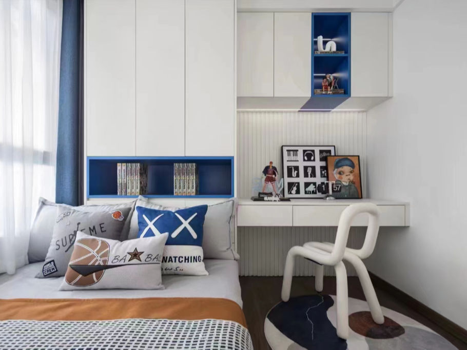 克莱因蓝是最纯净的蓝，没有一丝丝的杂质_秦嘉楠-站酷ZCOOL