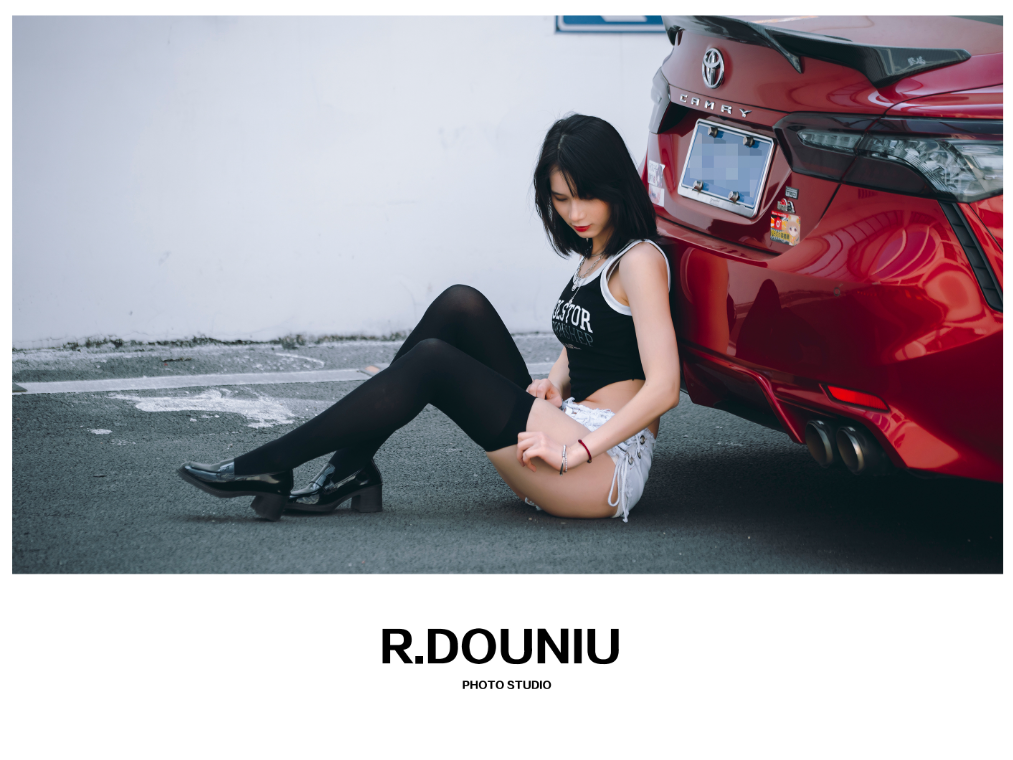 夏天是拍辣妹的好季节 _R豆妞摄影-站酷ZCOOL