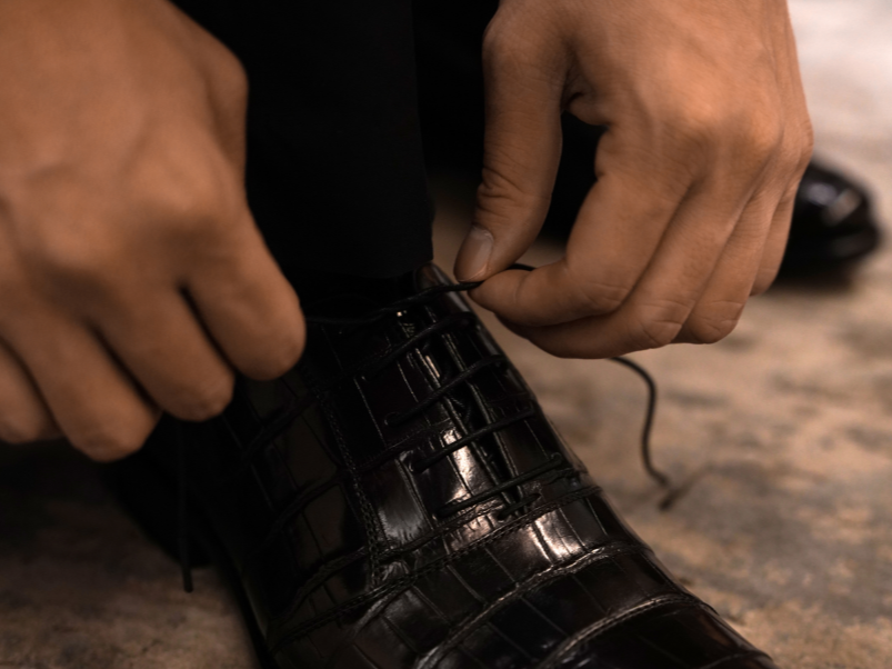 私人定制 进口鳄鱼皮具场景照（鞋、包）_Feini小濑-站酷ZCOOL