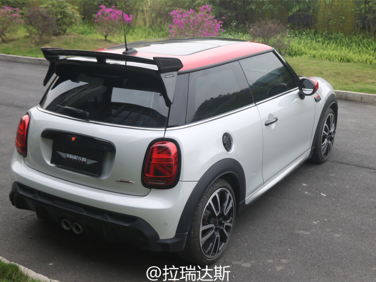 宝马迷你 F56改装DueIL AG尾翼_拉瑞达斯-站酷ZCOOL