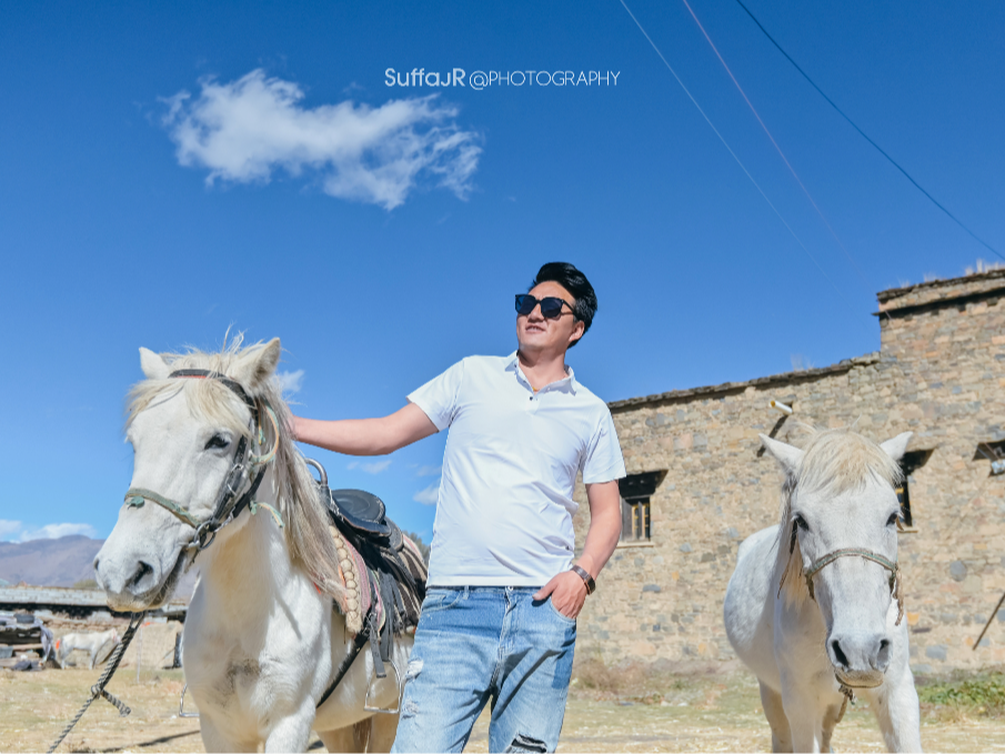 Inagi Aden 稻城亚丁_朱尼尔沙发SUFFA-站酷ZCOOL