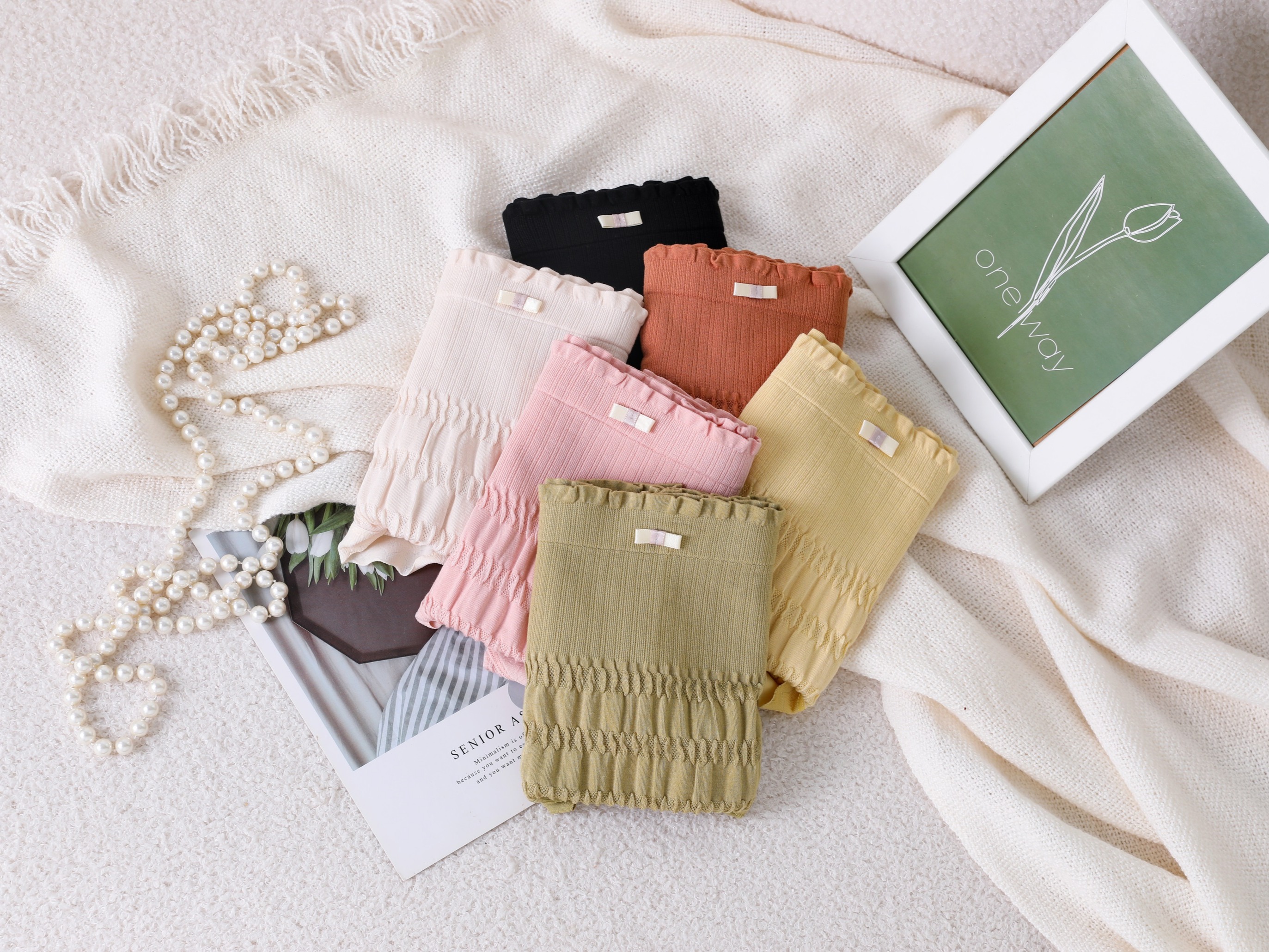 ins风女内裤の静物拍摄_云端视觉-站酷ZCOOL