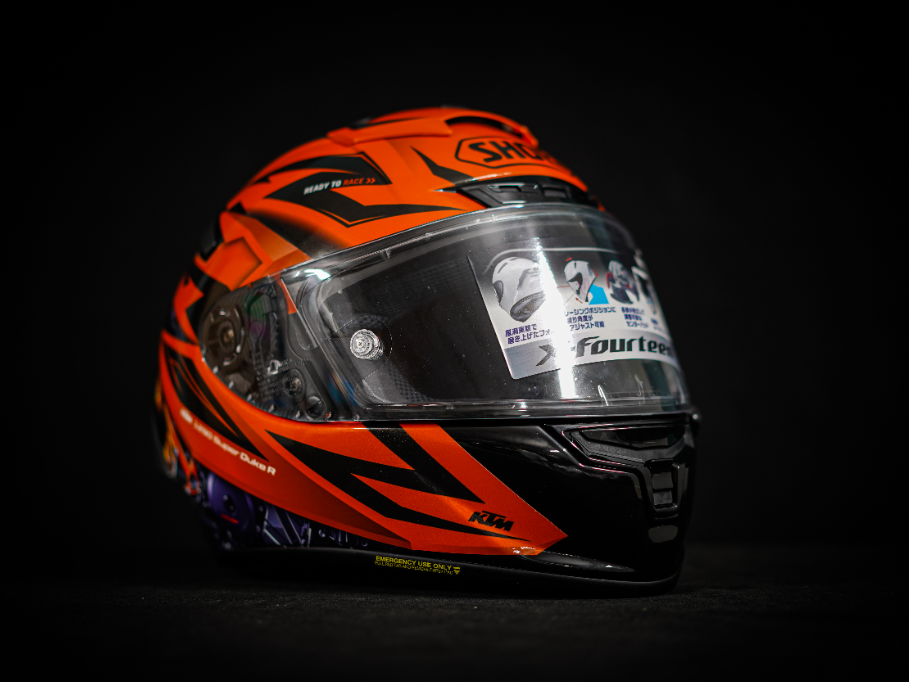 头盔涂装｜SHOEIX14 KTM 1290 Duke AR排气 联名头盔_虎将贴花-站酷ZCOOL