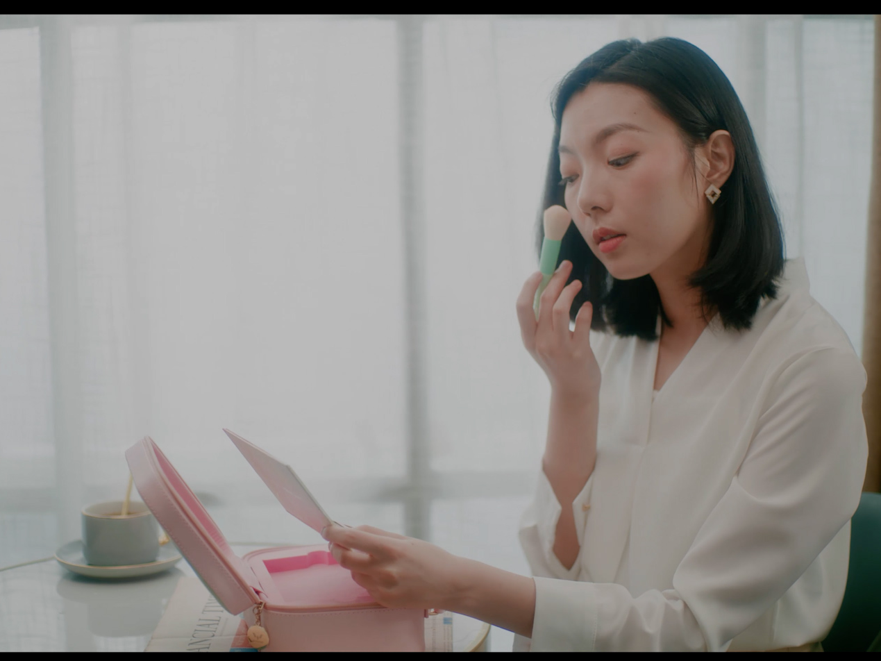 产品视频广告：五菱miniev《ELLE》_CW疯智传媒-站酷ZCOOL