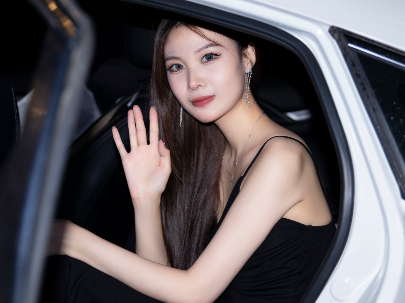 女星红毯下车照_维妮vine-站酷ZCOOL