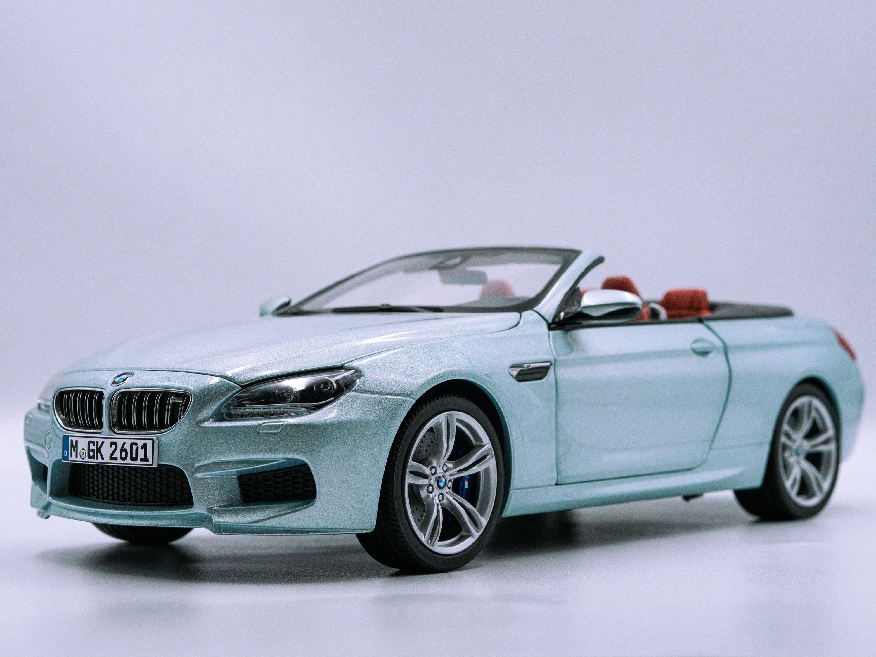 BMW M6 F12 1:18 PARAGON_饭饭饭樊-站酷ZCOOL