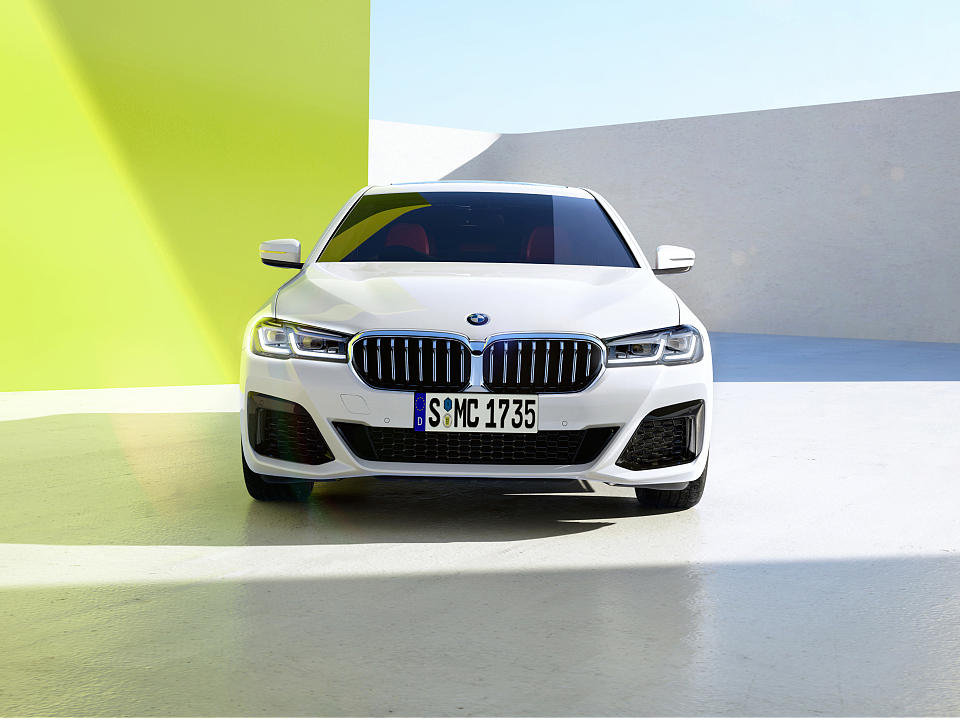 BMW 5 UE5 渲染_jumper_li-站酷ZCOOL