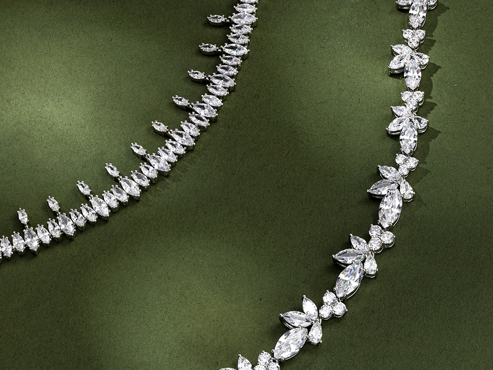 珠宝摄影 I 银链子绿色场景_尚进摄影-站酷ZCOOL