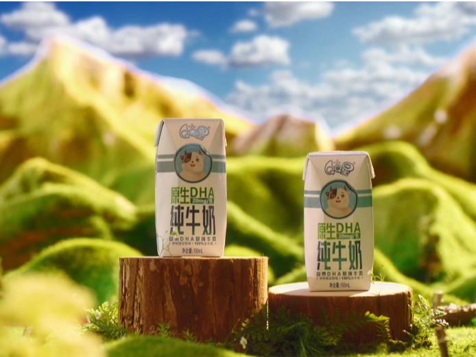 QQ星原生DHA纯牛奶_逆光记-站酷ZCOOL