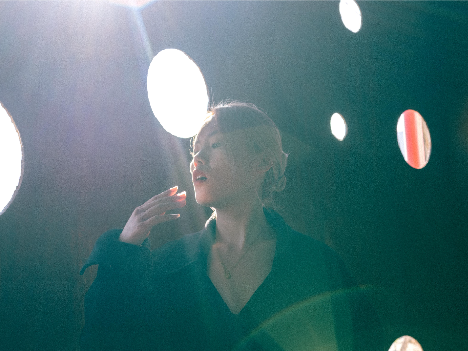 某些时候，相识很多年的她像树_KIKO讨厌夏天-站酷ZCOOL