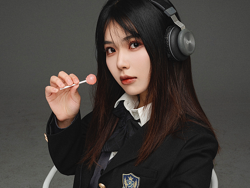 吃棒棒糖的JK服小姐姐_摄影师梁枫VIP-站酷ZCOOL