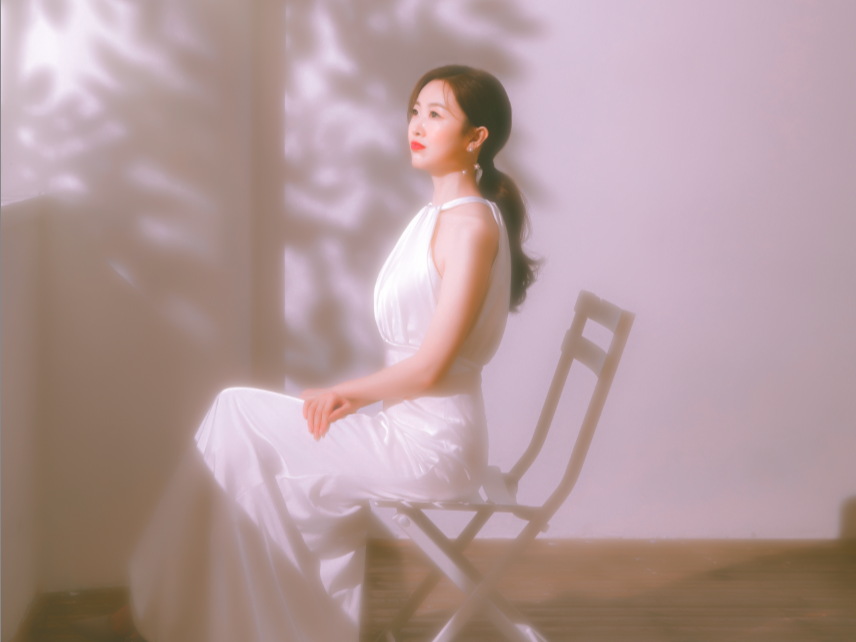 窗边_维妮vine-站酷ZCOOL