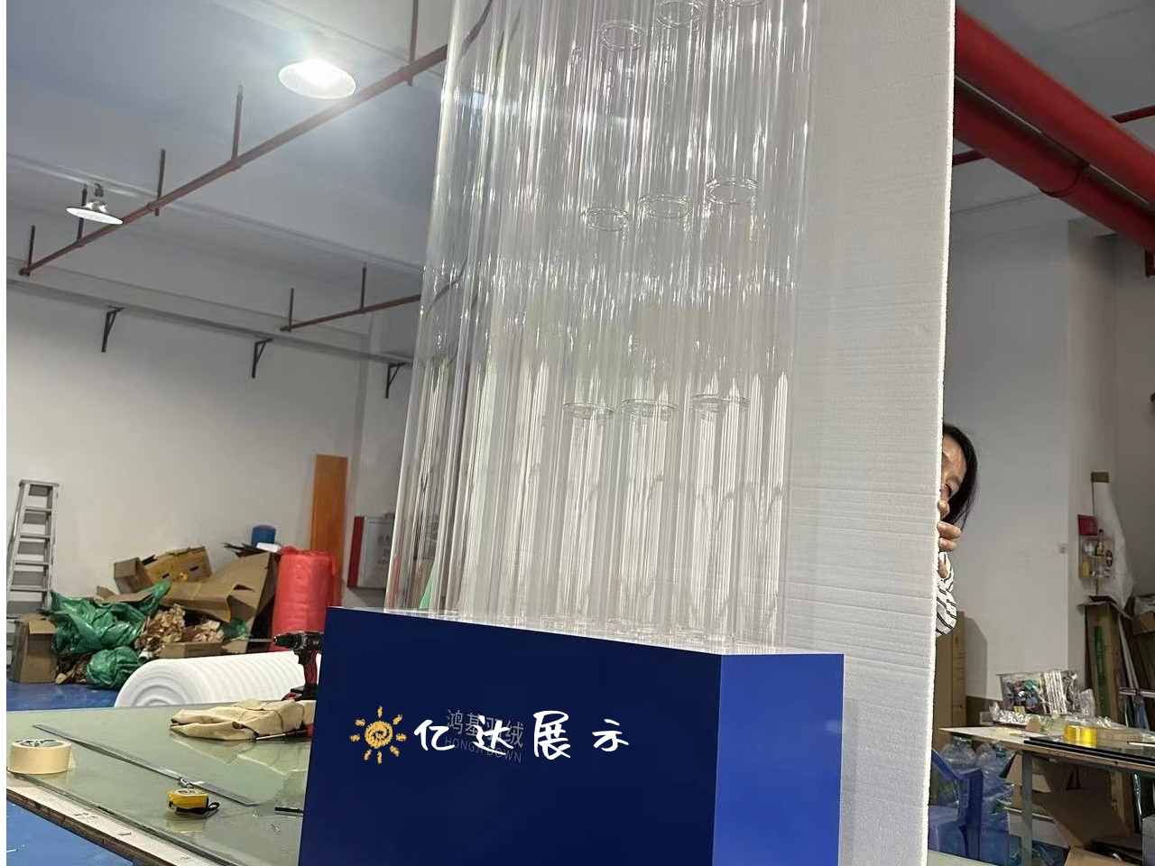 亚克力艺术装置_亿达展示YAKELI-站酷ZCOOL