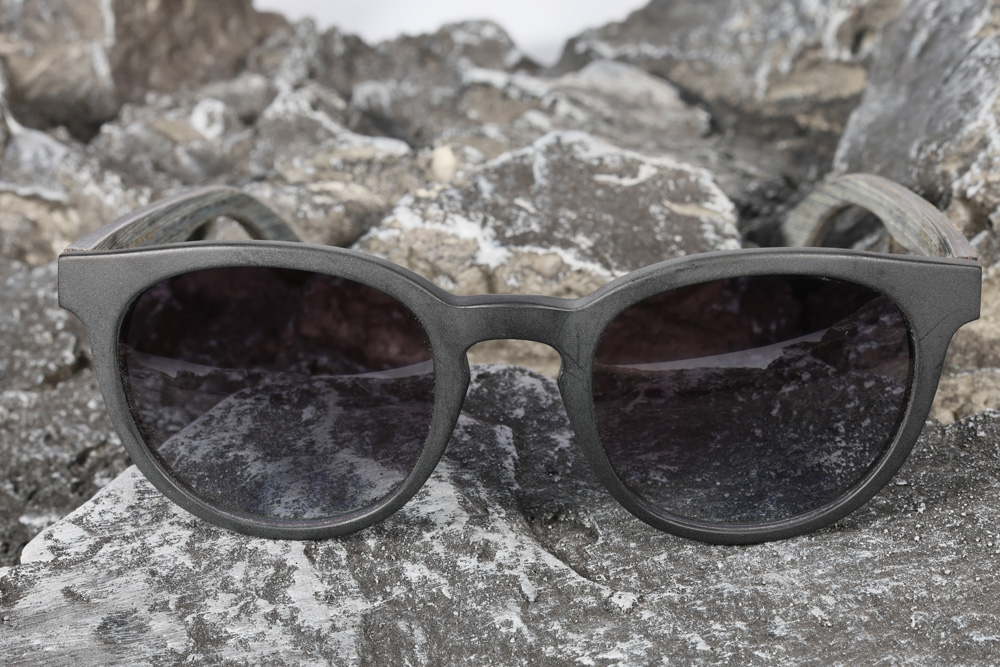 高端眼镜定制：你知道什么是TR90眼镜框吗？-新创森_新创森眼镜工厂-站酷ZCOOL