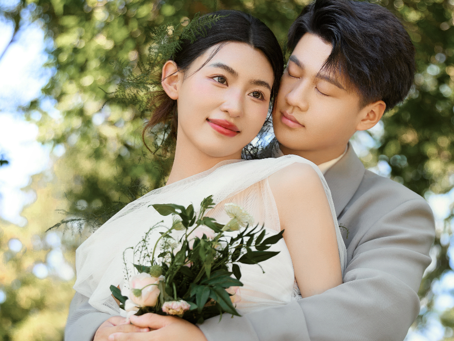 秋日公园婚纱修图_暴灰修图任辉-站酷ZCOOL