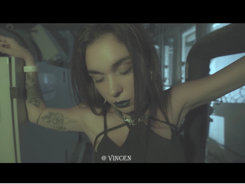 Ukraine_X周猩猩X-站酷ZCOOL