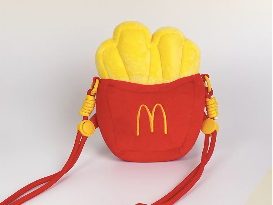 品牌周边｜软乎乎超可爱的薯条小挎包_纸竹常乐-站酷ZCOOL