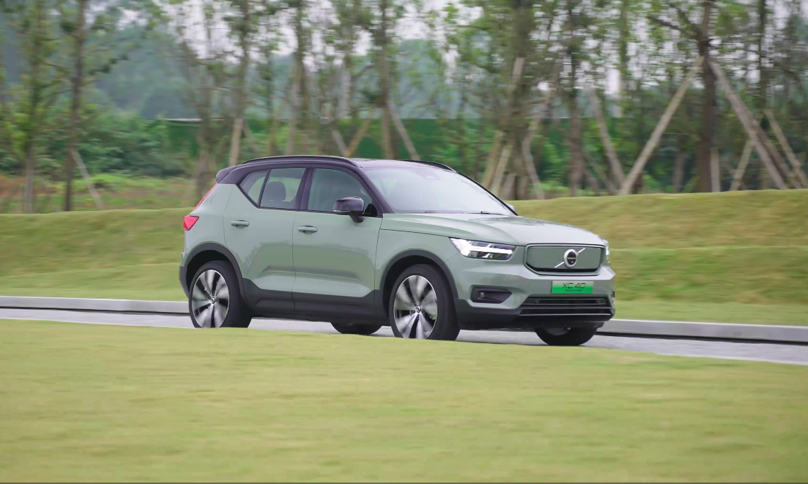 沃尔沃评测XC40_SY兿-站酷ZCOOL