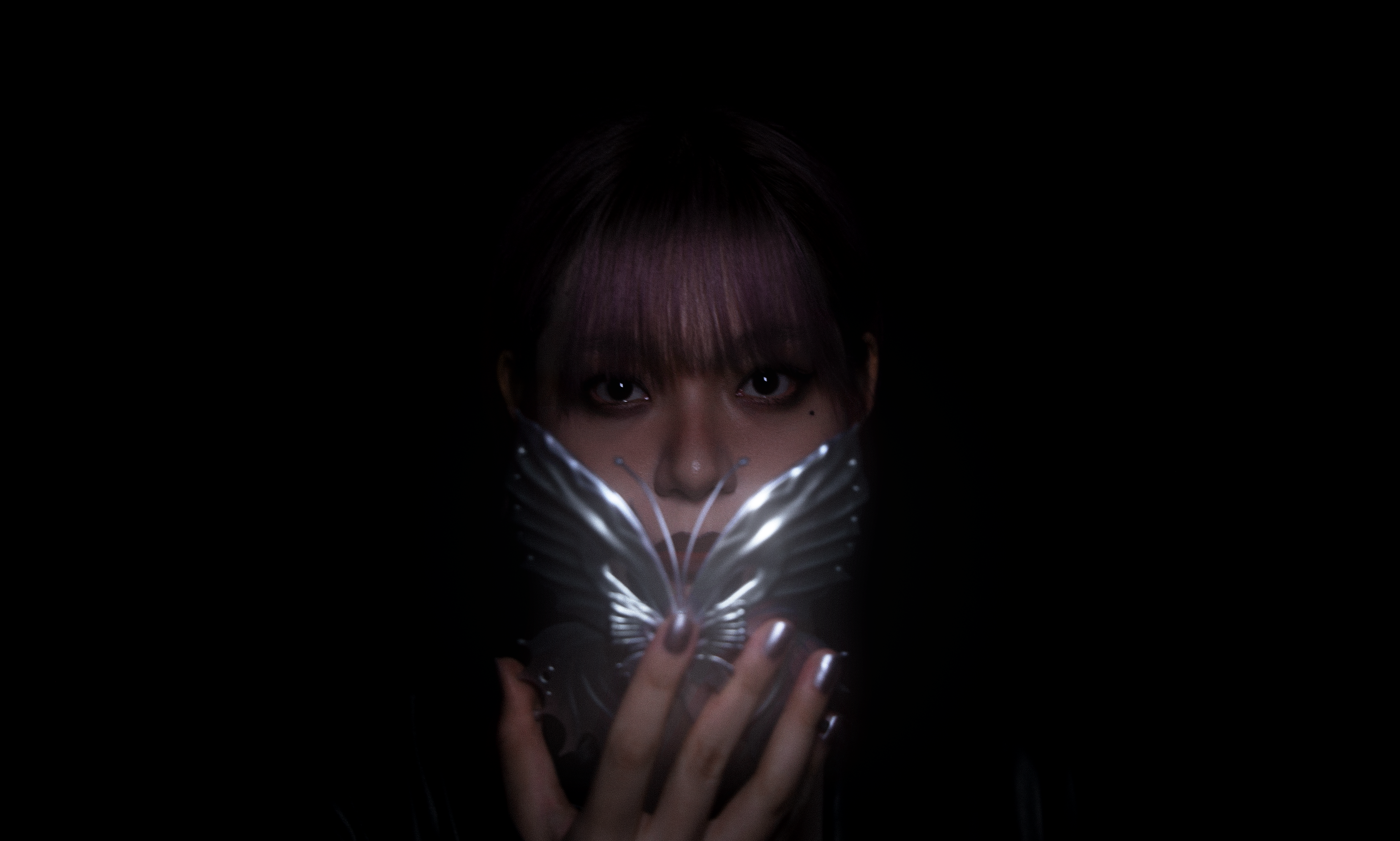 摄影+专辑封面 设计 for VIA - Awakening POV_鮑烏勒娜-站酷ZCOOL