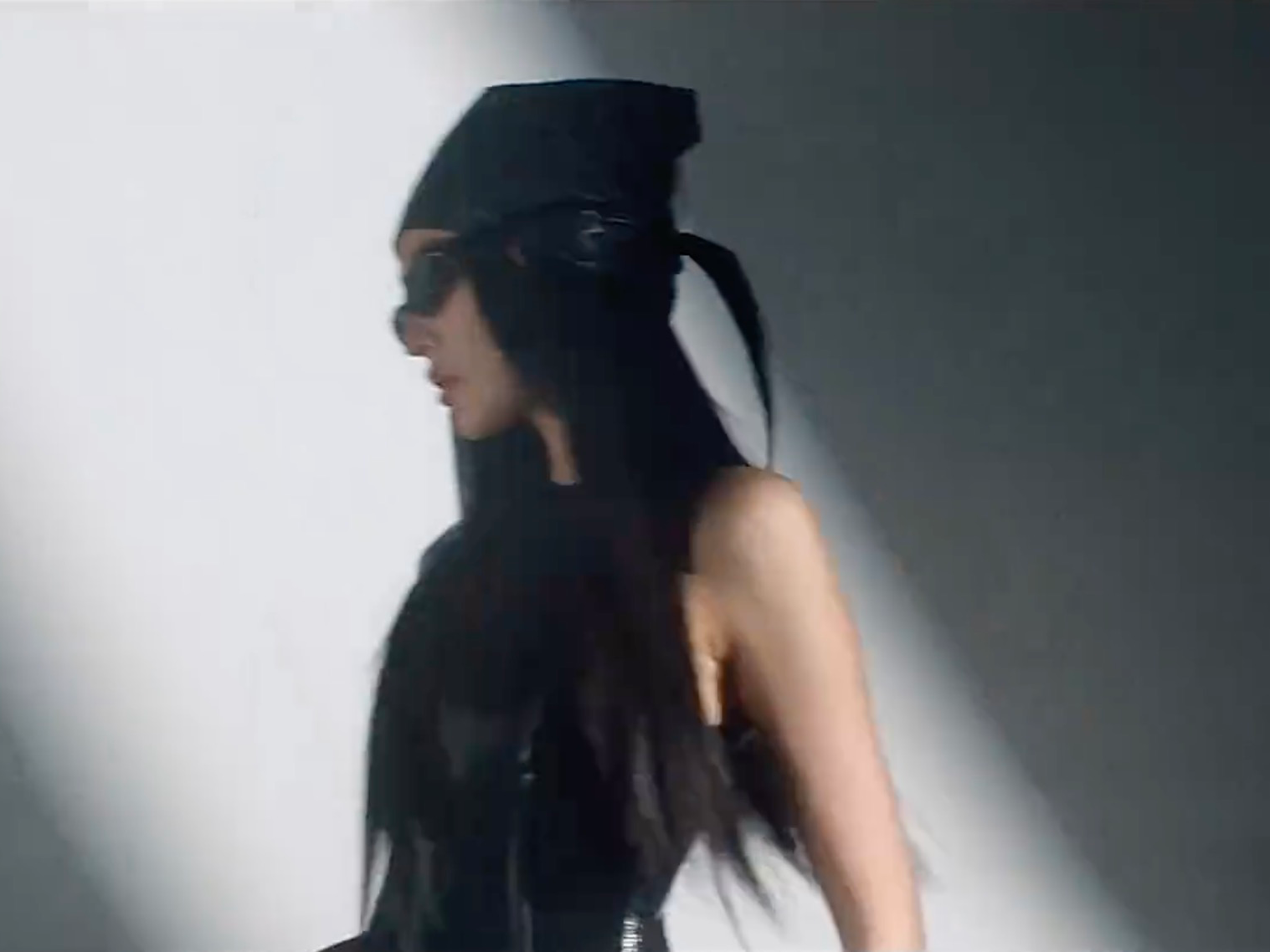 ELLE x 张天爱 封面Teaser_JRWorkshop即热-站酷ZCOOL