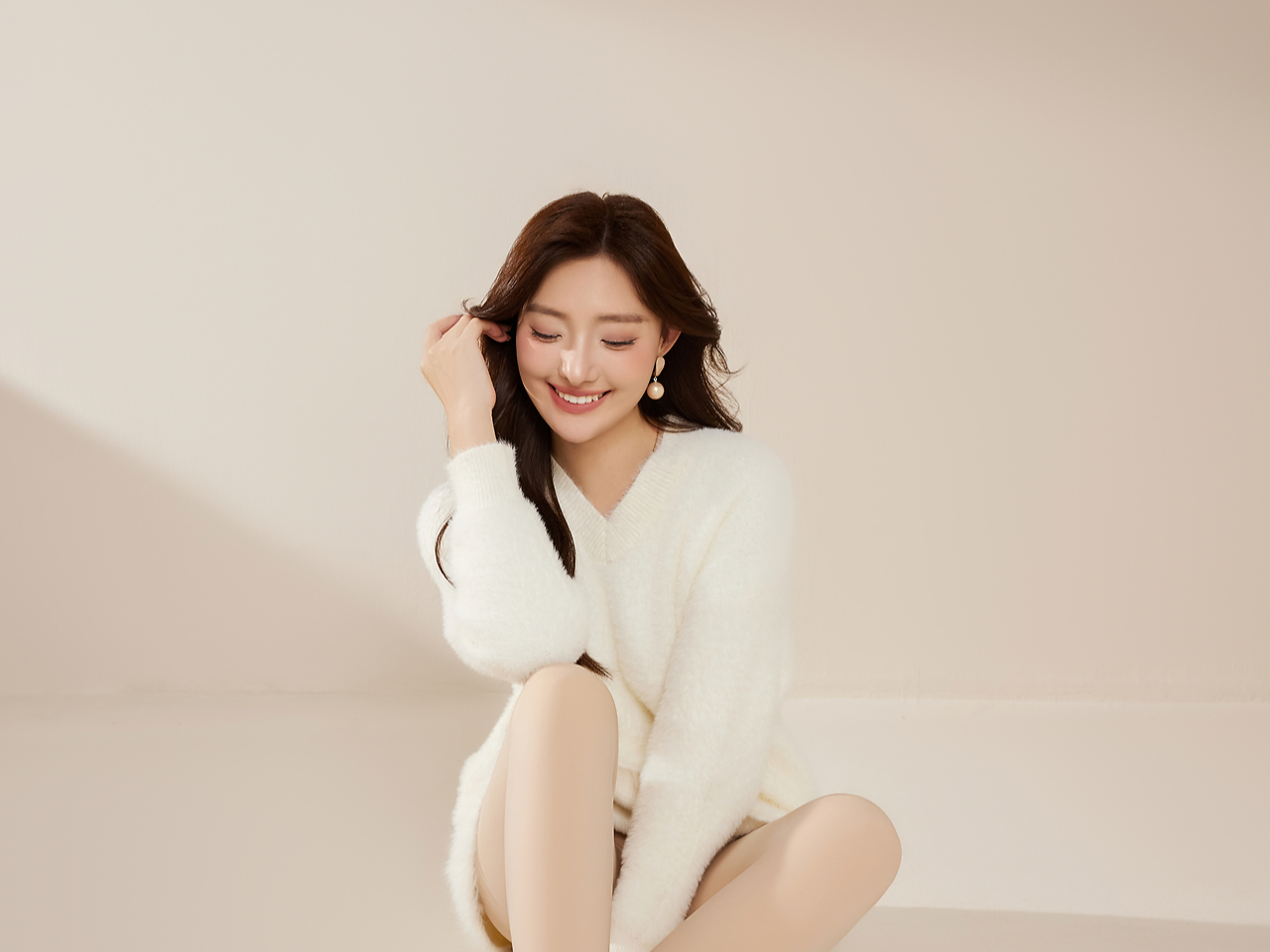 水光袜拍摄 丝袜拍摄 打底袜拍摄案例_陨朵视觉顾问-站酷ZCOOL