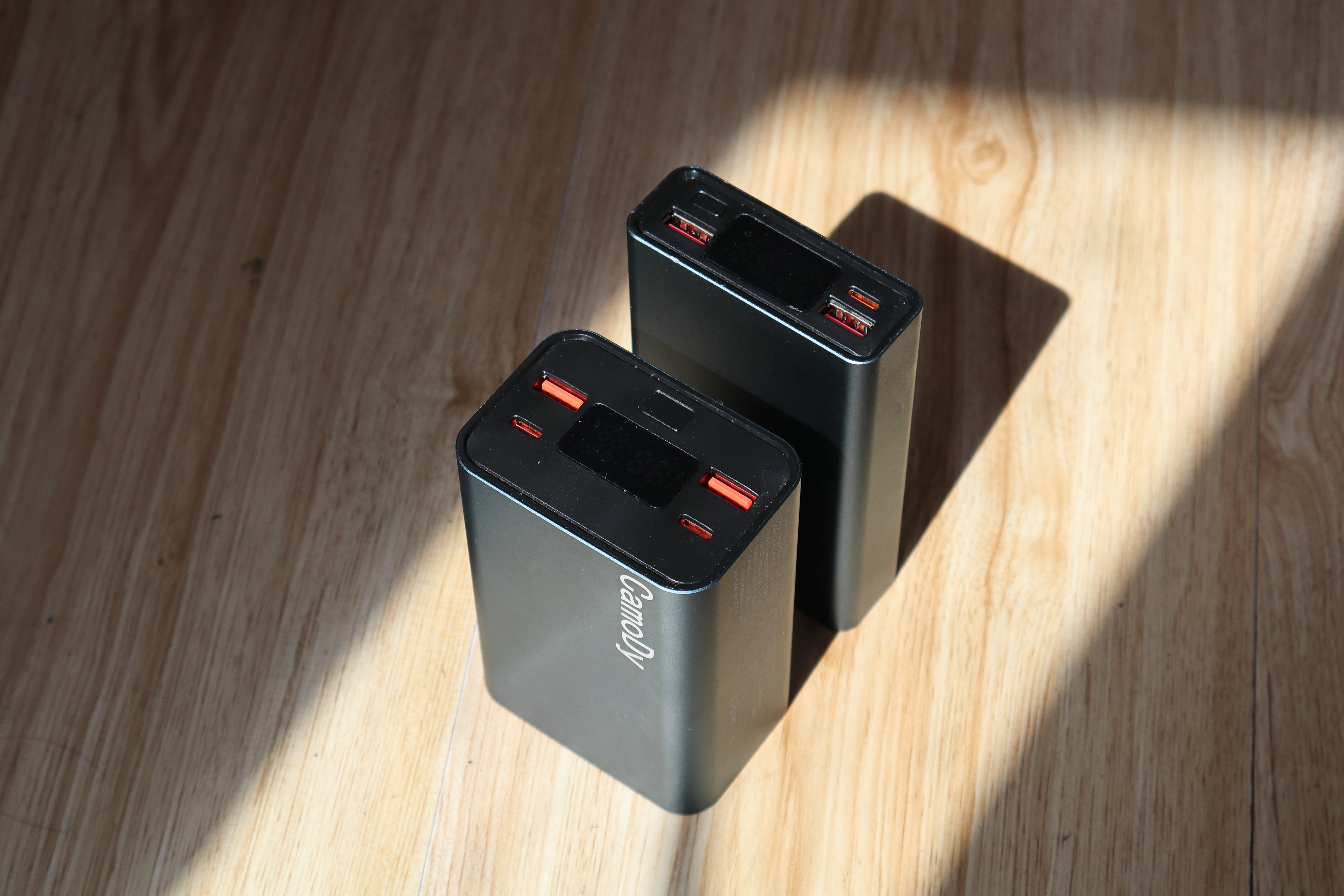 camody卡魔迪 f01实图测评-160W快充充电宝卡魔迪测评_Z421367339-站酷ZCOOL