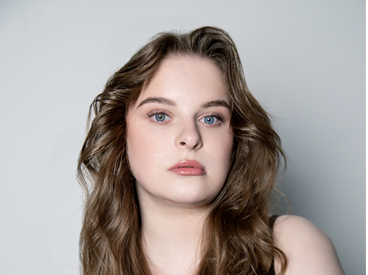 大码女外模 广州模特 女装拍摄 内衣拍摄 商业摄影_星辰模特Lily-站酷ZCOOL