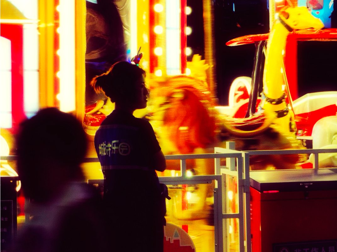 游园瞬间。_Peter_Doroph-站酷ZCOOL