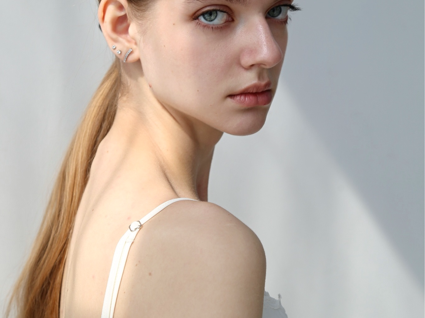 冷酷少女_靓典视觉LD-站酷ZCOOL