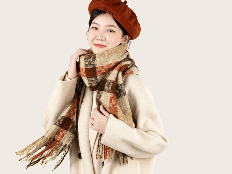 秋冬的氛围感｜围巾模特上身效果图_OKUR_studio-站酷ZCOOL