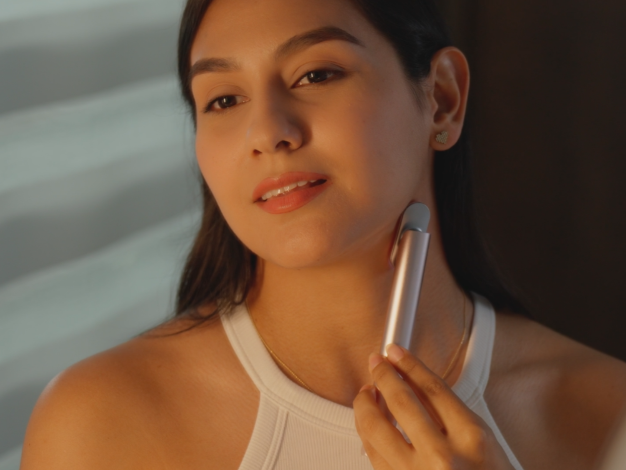 美妆用品：激光仪（TK视频）_深圳市国视传媒-站酷ZCOOL