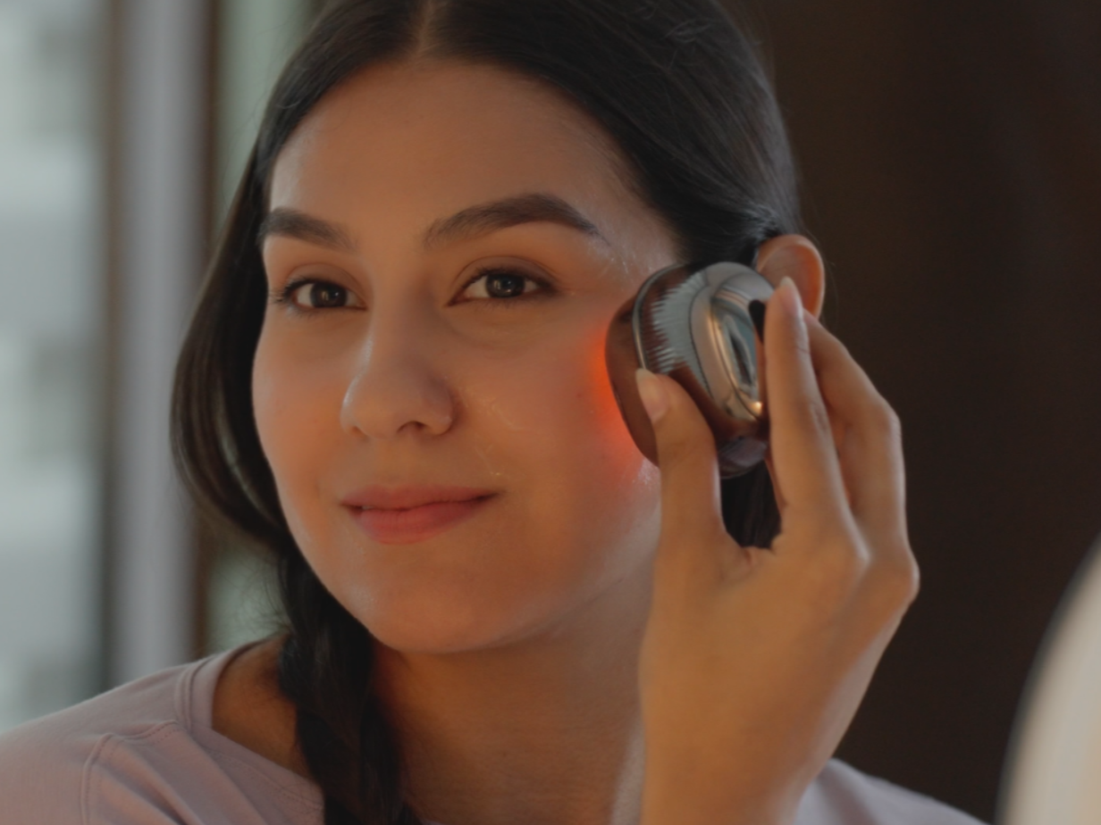 美妆用品：激光仪（TK视频）_深圳市国视传媒-站酷ZCOOL