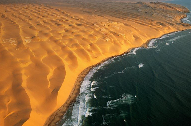 沙滩_Hanqh-站酷ZCOOL