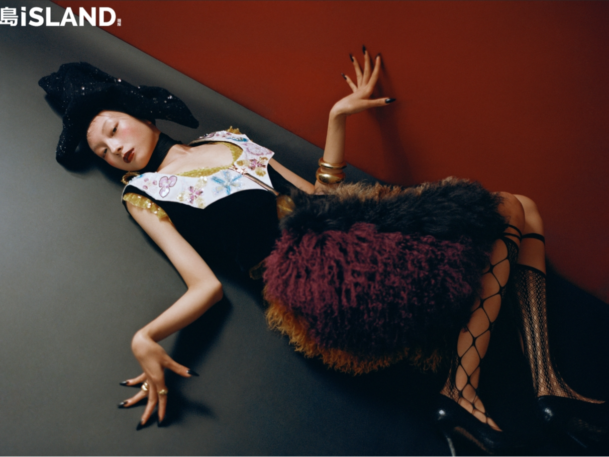 Magazine for 《岛ISLAND画报》_MIL_STUDIO-站酷ZCOOL