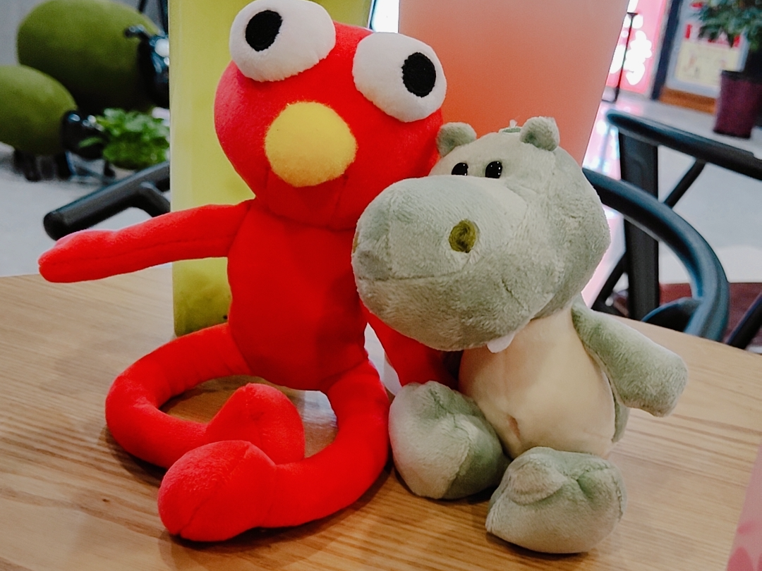 可爱玩偶与缤纷饮品，开启美好时光💕_ZhMao-站酷ZCOOL