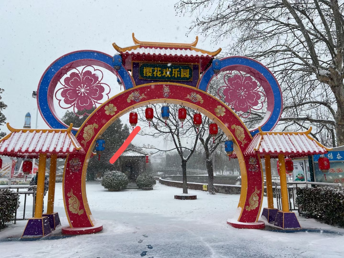 新年春节门头美陈艺术装置_HA蚂蚁道具设计-站酷ZCOOL