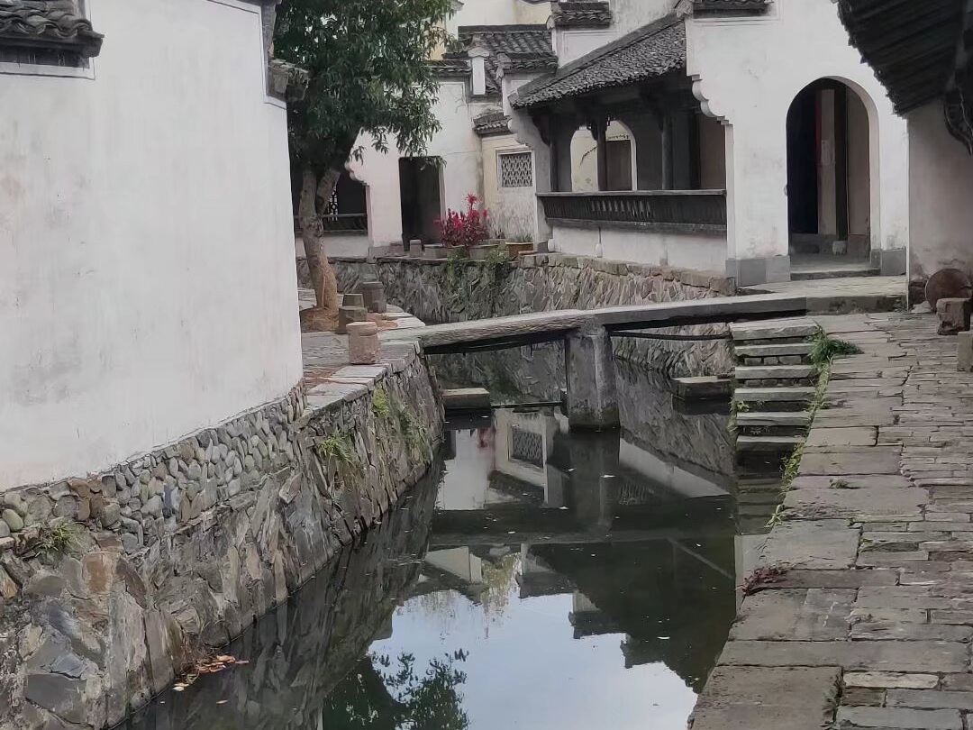 🌊水乡小巷，流淌着的宁静时光_Carolin_瑶-站酷ZCOOL