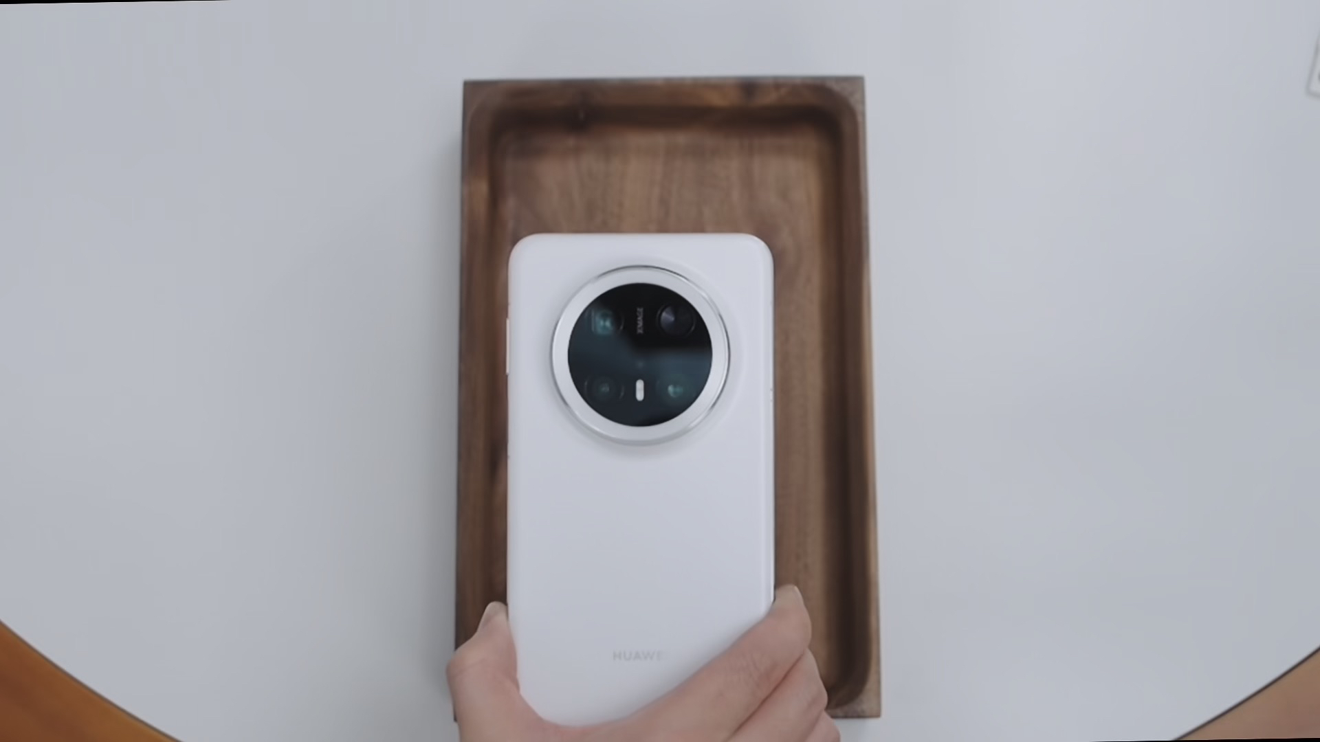 华为Mate70pro开箱_Jings111-站酷ZCOOL