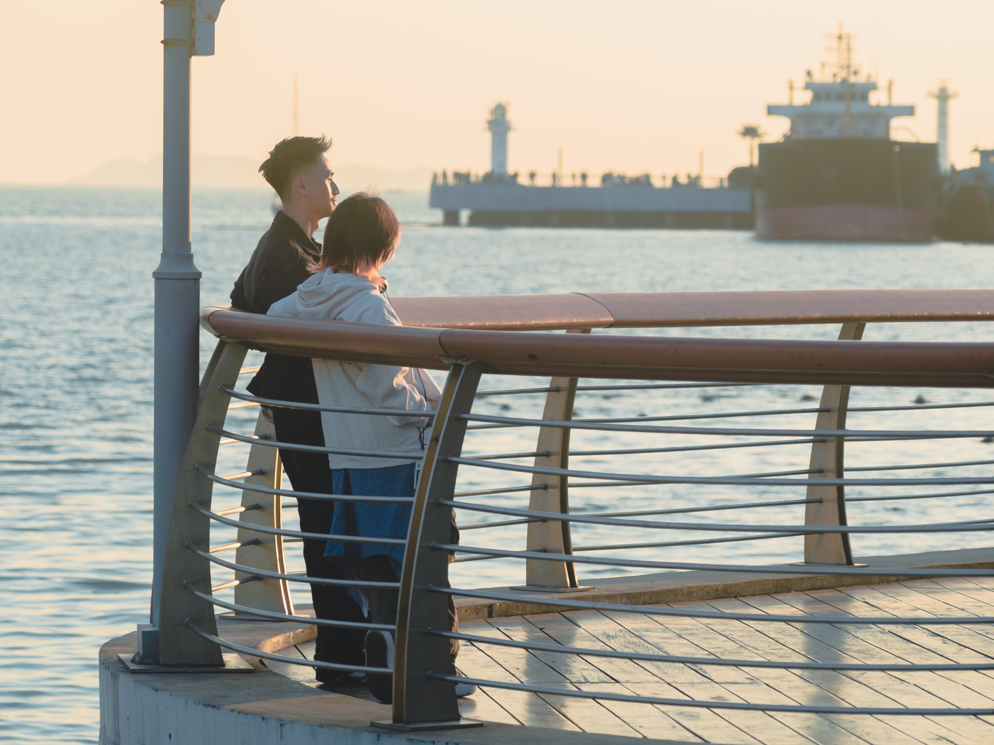 阳光明媚_Binminem-站酷ZCOOL