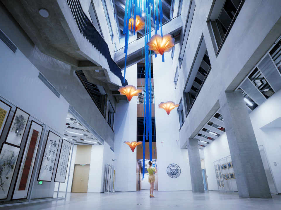 奇观花园：同济大学艺嘉楼沉浸式混合现实疗愈空间_JLao-站酷ZCOOL