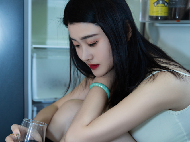 你一句宝宝我醉了360天 _维妮vine-站酷ZCOOL