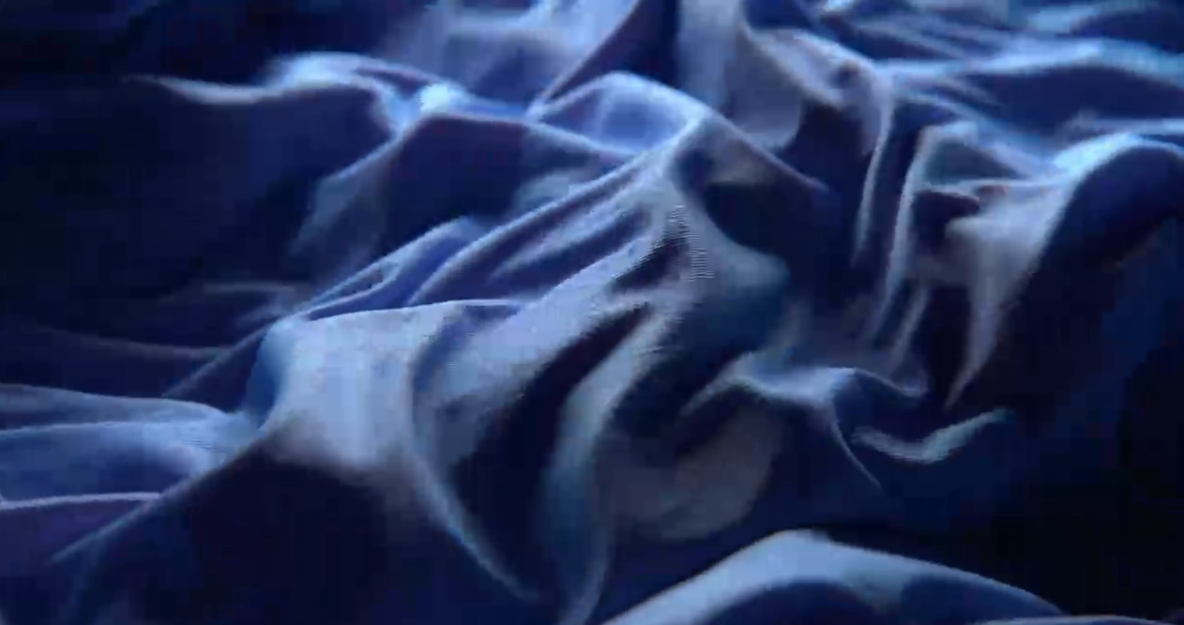 Dolphin Kiss 匠心织就奢华触感_霹雳猫文化传媒-站酷ZCOOL