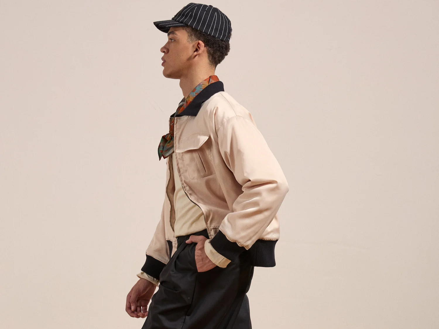 寸头小麦色巴西男模工装拍摄阿美咔叽风美式复古时装_优思外模经纪didi-站酷ZCOOL