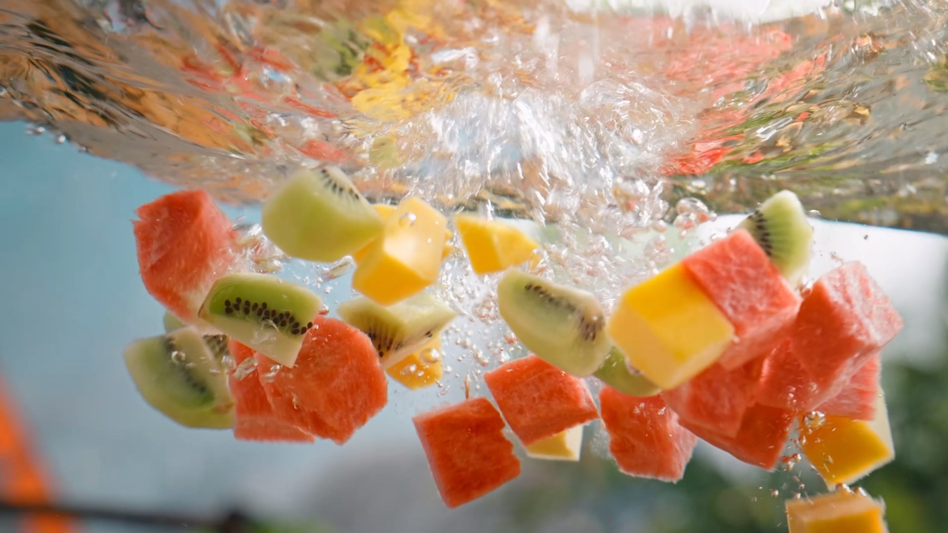 利仁LLJ-A756吨吨榨汁杯|榨汁机|吨吨杯|便捷果汁机_光影在线影视-站酷ZCOOL