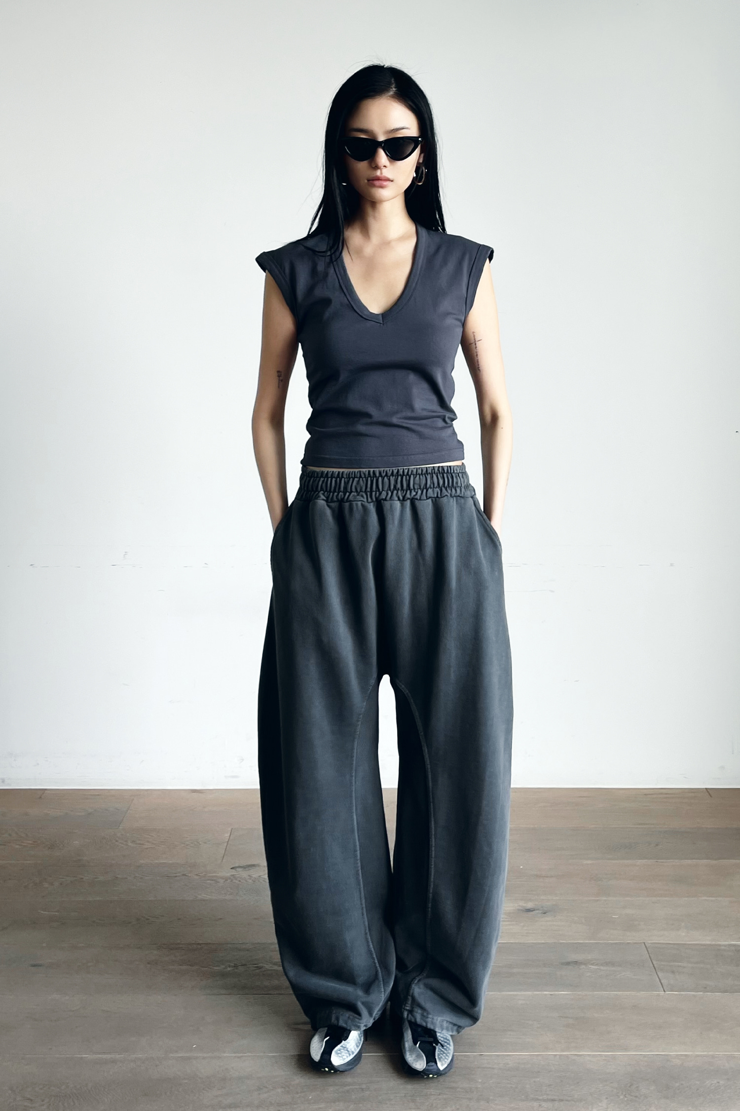 JND模特 | YONY 松弛感穿搭_广州杰迪韩国模特-站酷ZCOOL