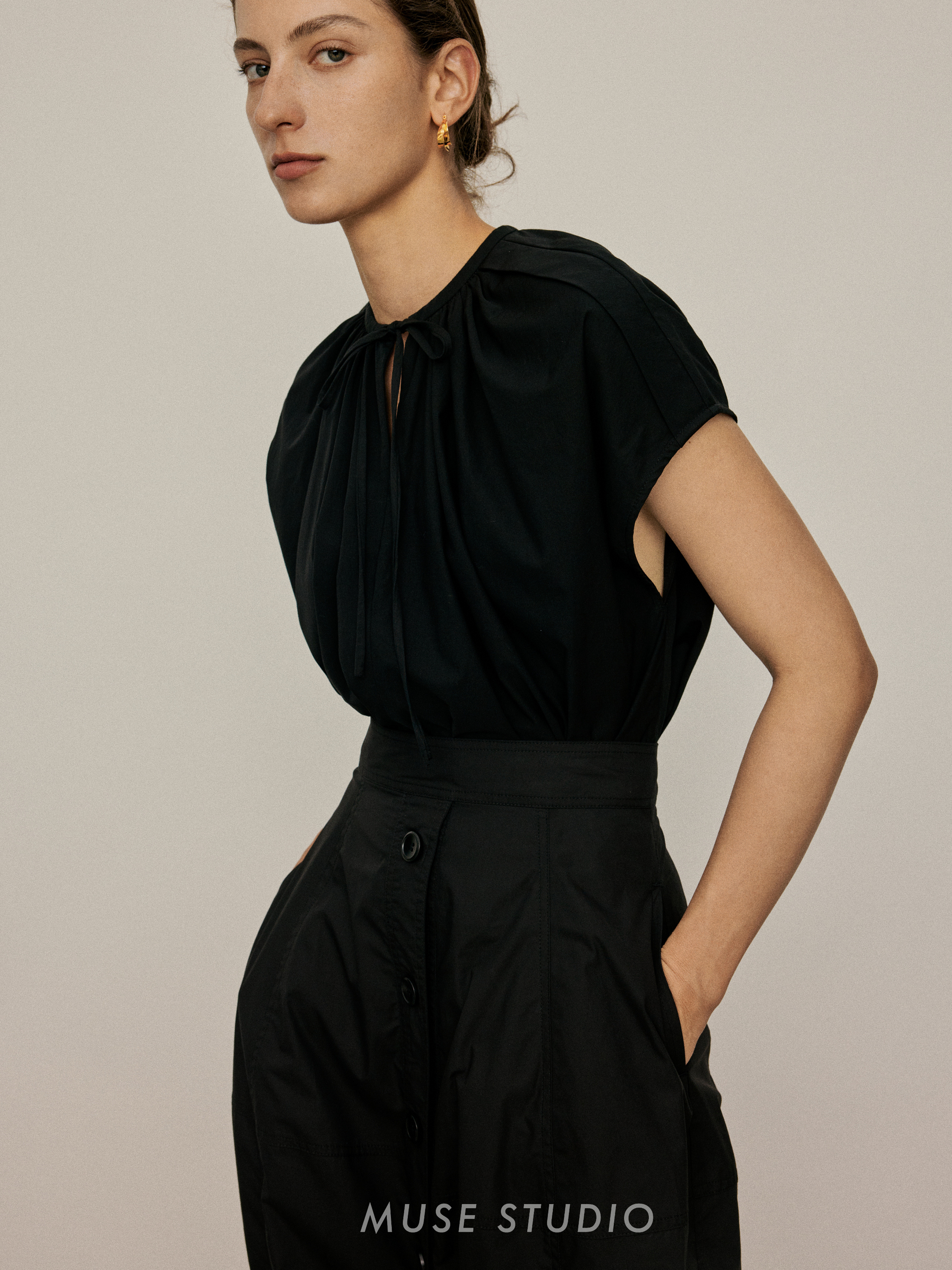 商业摄影｜拍了拍女装的简约松弛感_MUSE摄影-站酷ZCOOL