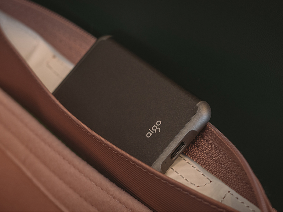 aigo爱国者 S7 Pro 移动固态硬盘_叶少Vera-站酷ZCOOL